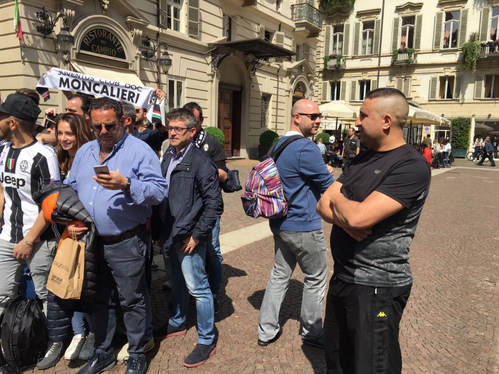 LIVE TJ - I tifosi lasciano il centro per dirigersi allo Stadium